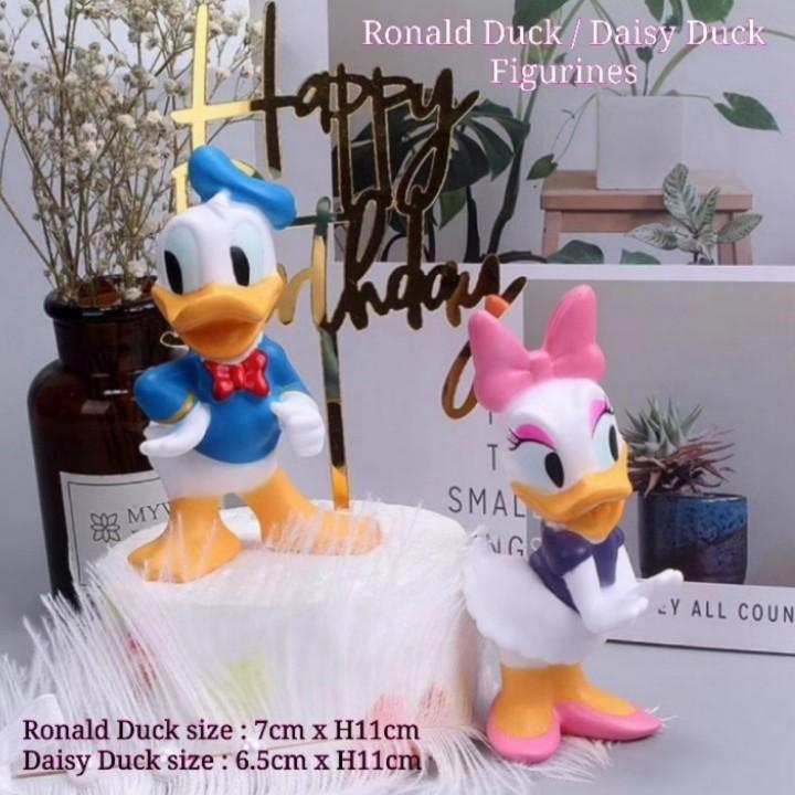 Ronald Duck / Daisy Duck #2 Figurines Cake Topper, Hobbies & Toys, Toys ...