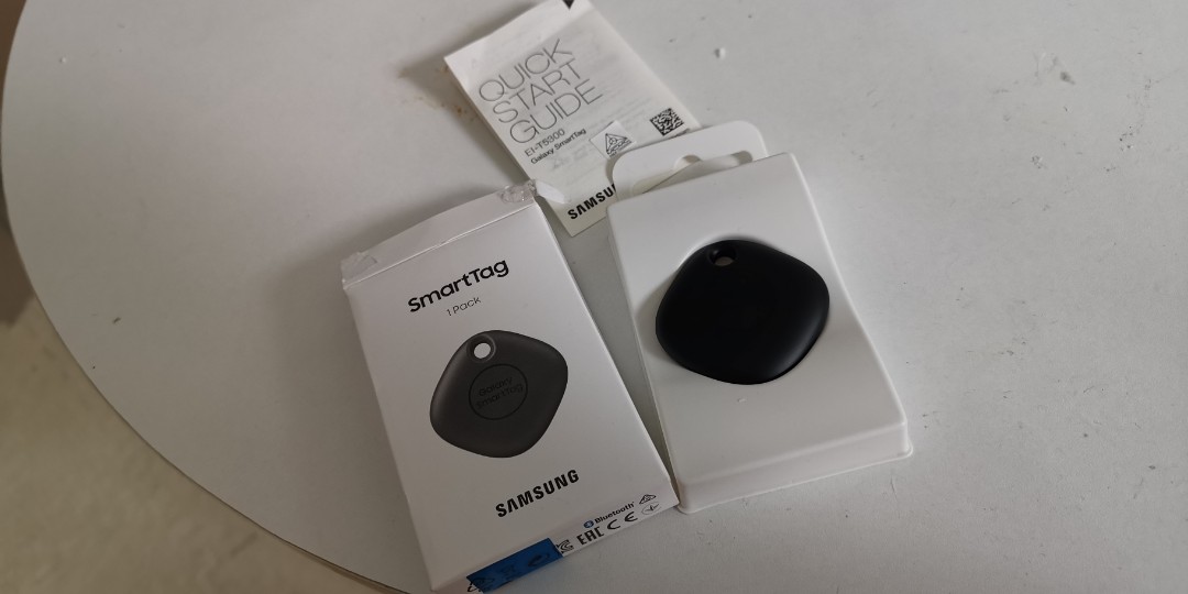 Samsung smart tag tracker controller (new) just unbox once just got ...