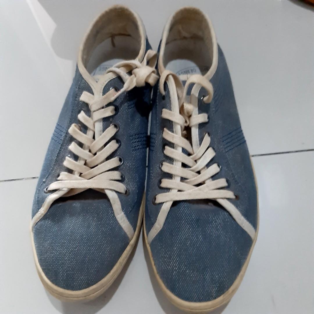 Sepatu Boss Orange 43 Original, Fesyen Pria, Sepatu , Sneakers di Carousell