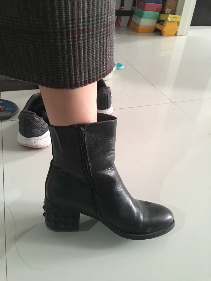 Sepatu Staccato Boots black size 36, Fesyen Wanita, Sepatu di Carousell
