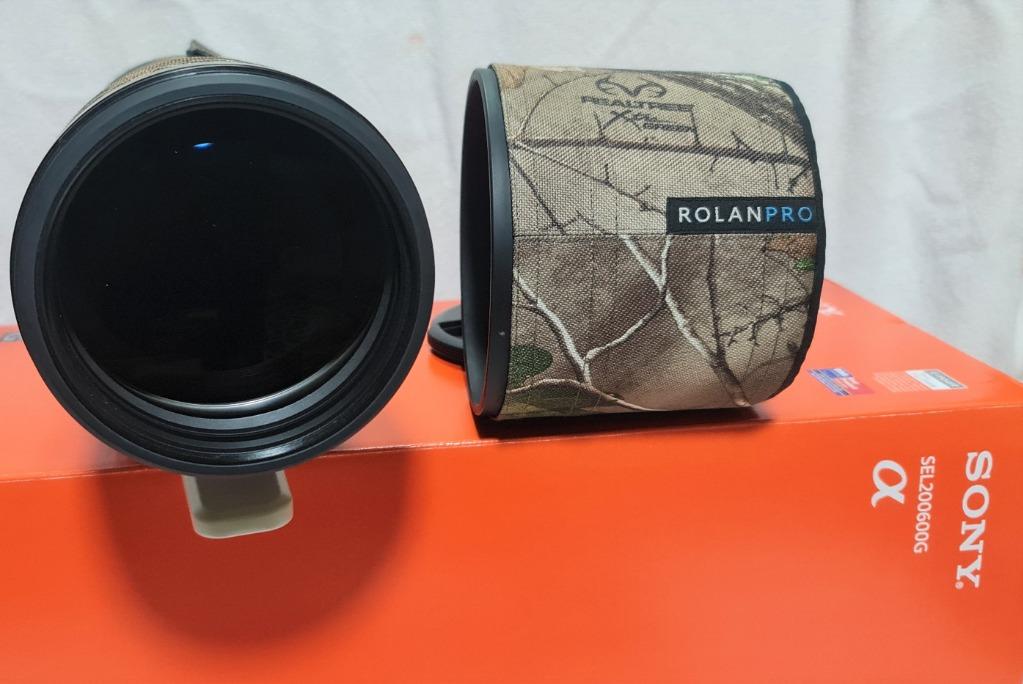 Sony 200-600 mm Super Zoom G Lens, Photography, Lens & Kits on Carousell