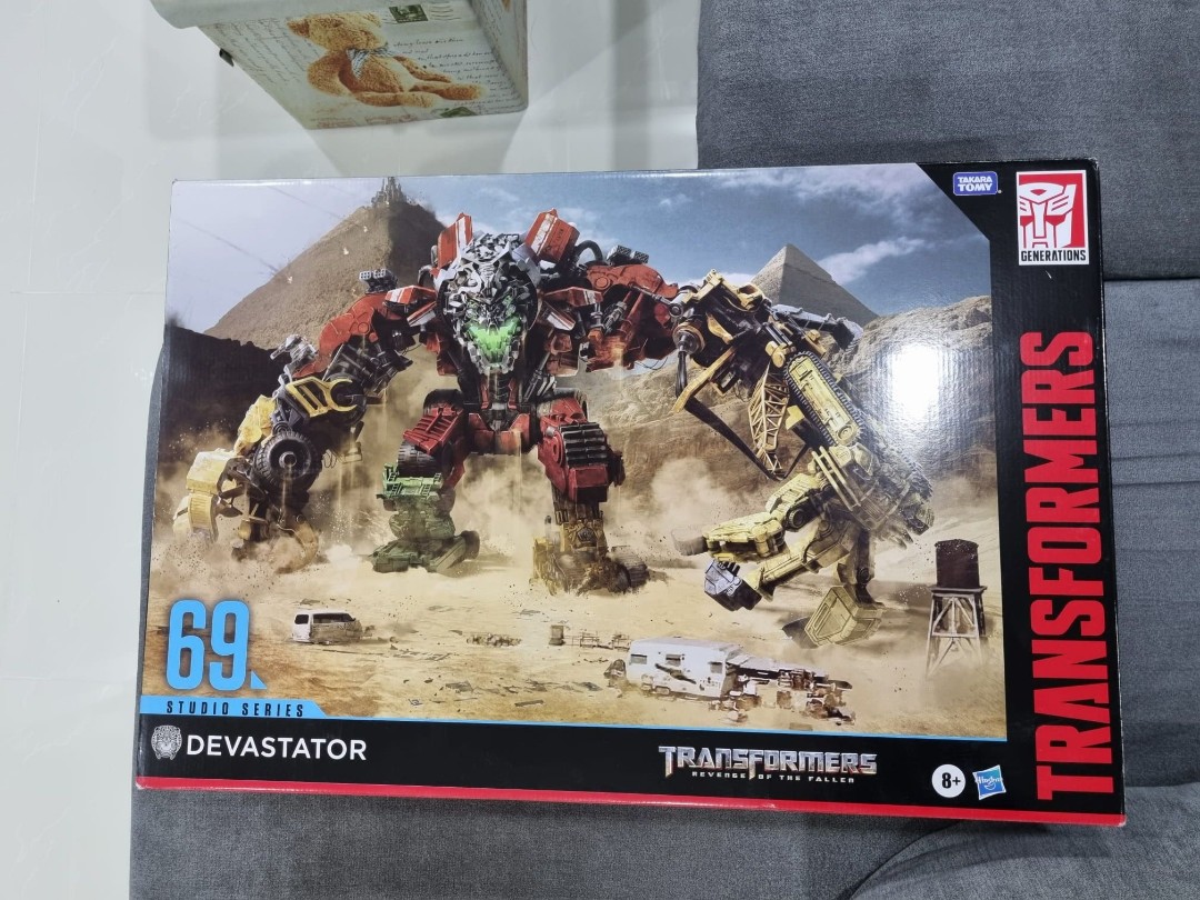 Hasbro Studio series 69 Devastator Transformer MISB, Hobbies & Toys ...