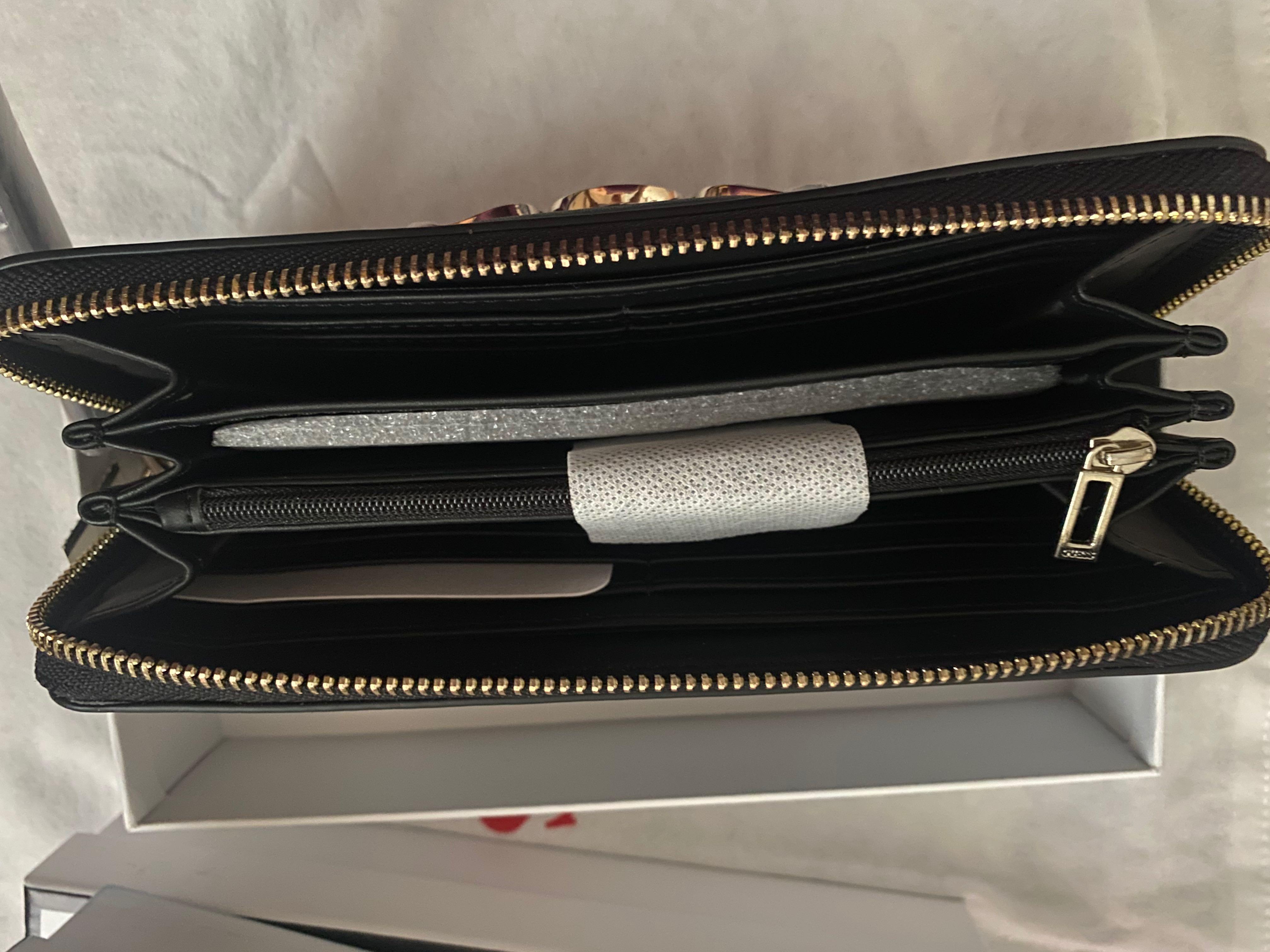 NEW Guess Wallet women - Authentic, Women's Fashion, Bags & Wallets ...