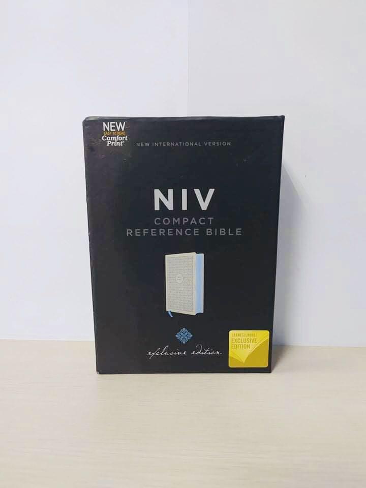 NIV Compact Reference Bible Exclusive Edition, Hobbies & Toys, Books ...
