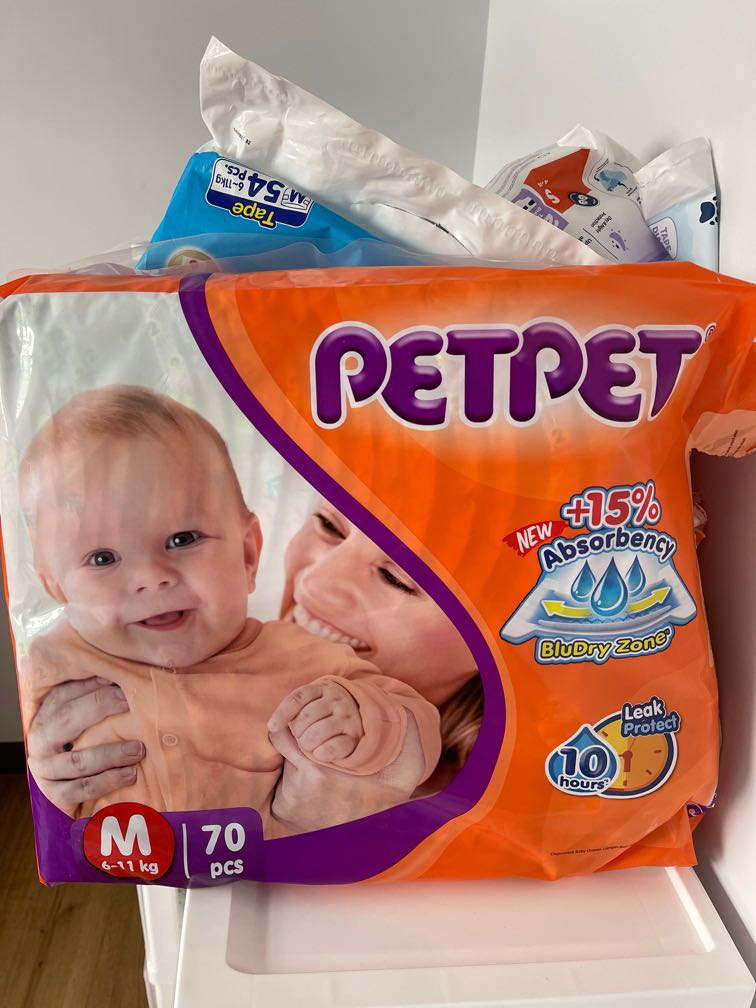 Petpet Diapers in Size M (70 PCs), Babies & Kids, Bathing & Changing ...