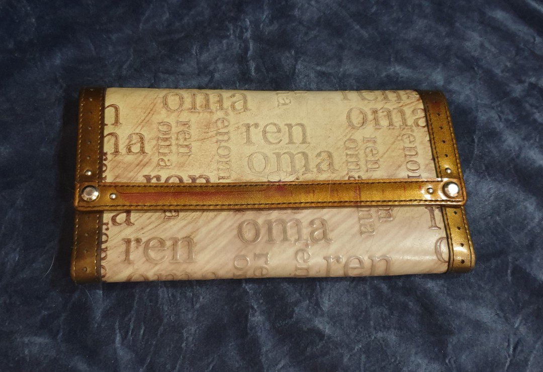 Renoma Paris Trifold Long Wallet Patent Leather, Women's Fashion, Bags ...