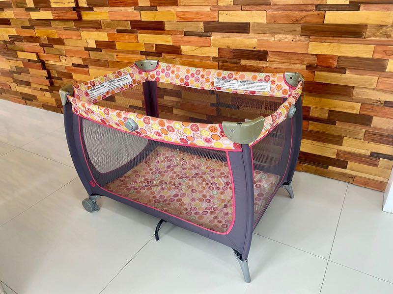 Safety 1st crib/playpen, Babies & Kids, Baby Nursery & Kids Furniture ...