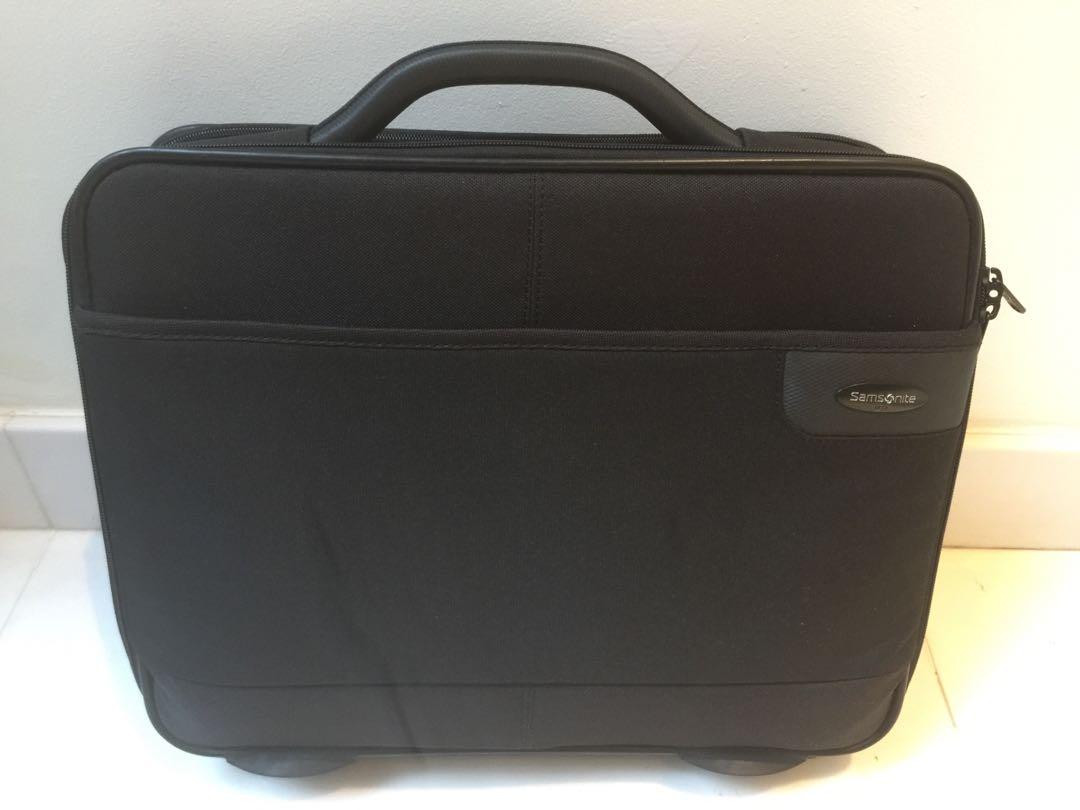 Samsonite soft brief case, Men's Fashion, Bags, Briefcases on Carousell