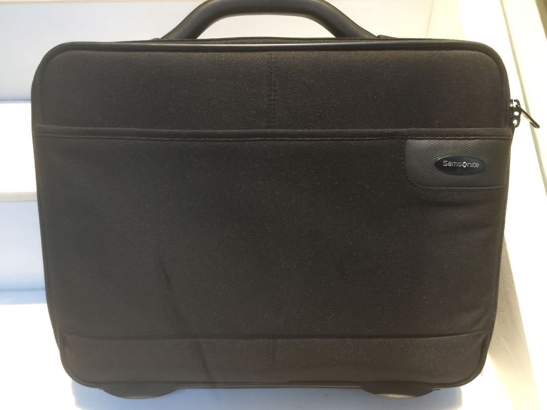 Samsonite soft brief case, Men's Fashion, Bags, Briefcases on Carousell