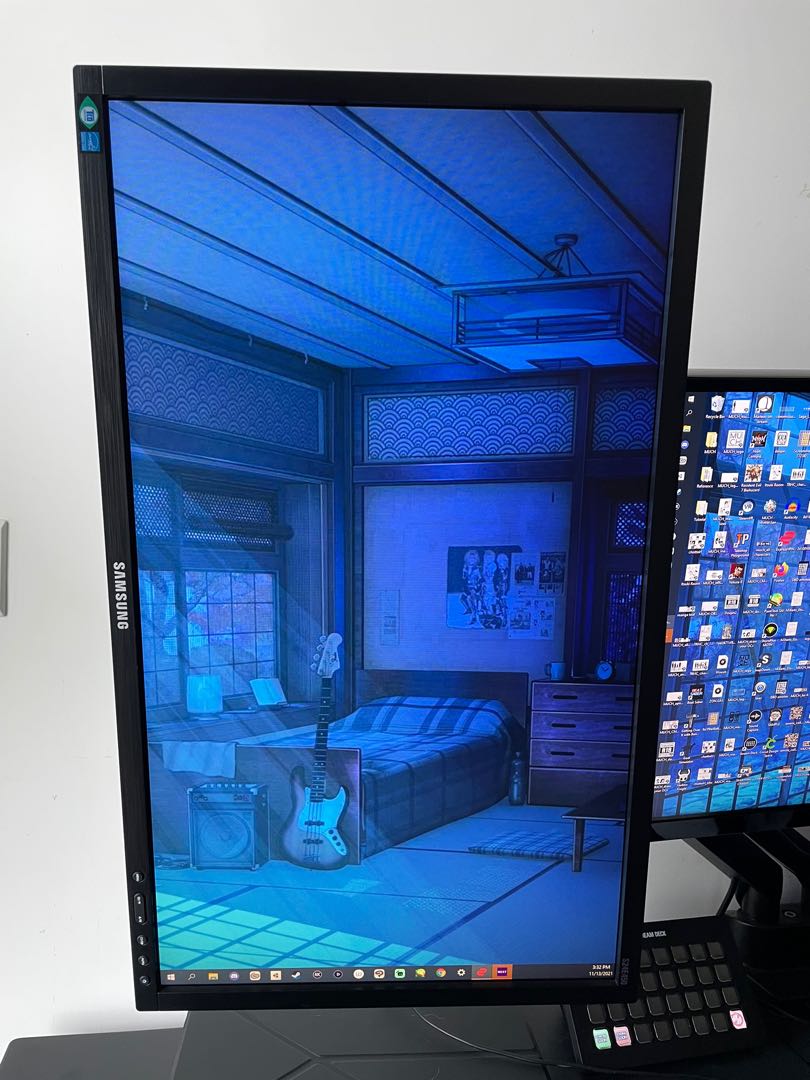 Samsung Vertical PC Monitor, Computers & Tech, Desktops on Carousell