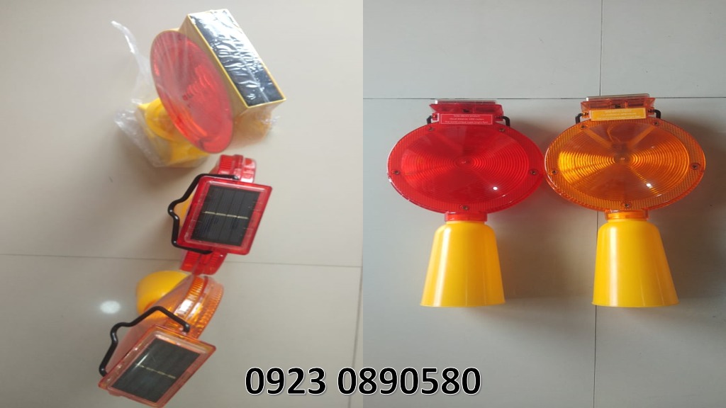 Solar flasher 02, Looking For on Carousell