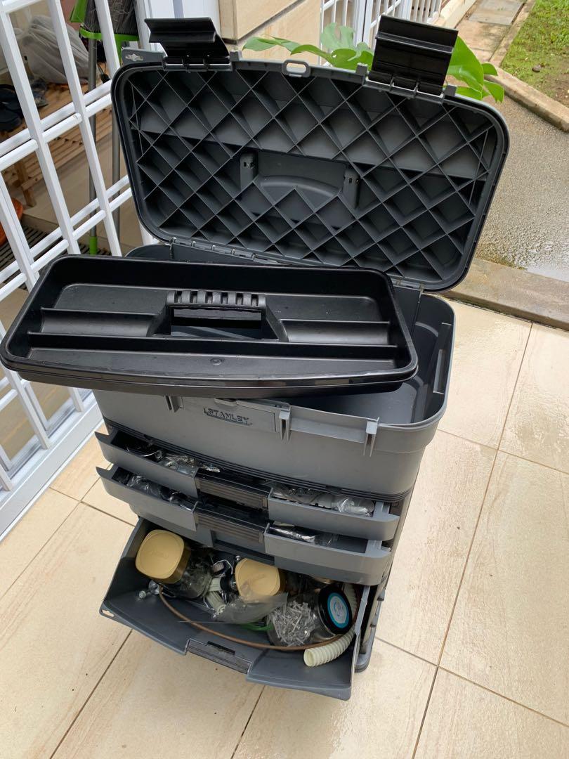 Stanley tool box trolley, Furniture & Home Living, Home Improvement ...
