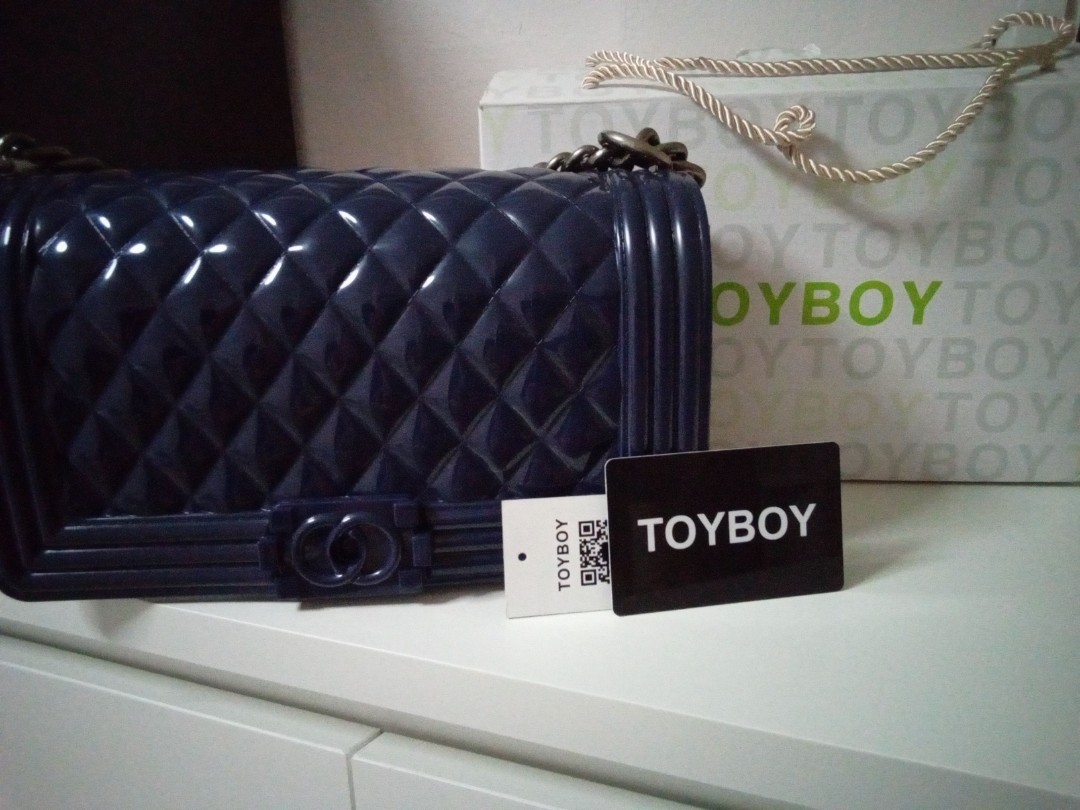 ToyBoy HK, Women's Fashion, Bags & Wallets, Cross-body Bags on Carousell
