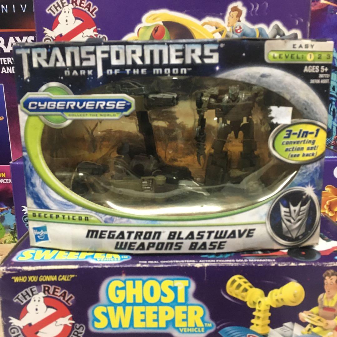 TRANSFORMERS CYBERTRON MEGATRON WITH BLASTWAVE WEAPONS BASE, Hobbies ...