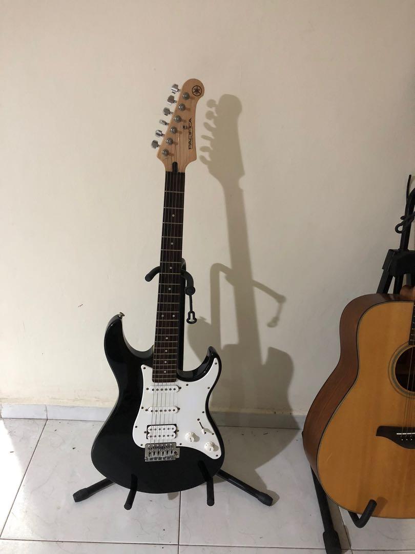 yamaha electric guitar, Hobbies & Toys, Music & Media, Musical ...