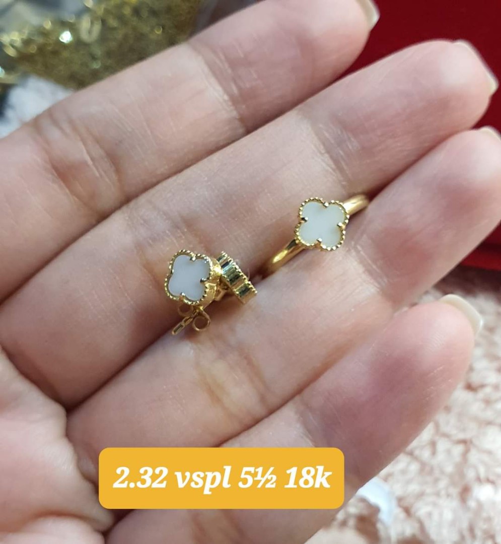 18K Saudi Gold vca white earrings and ring, Women's Fashion, Jewelry ...