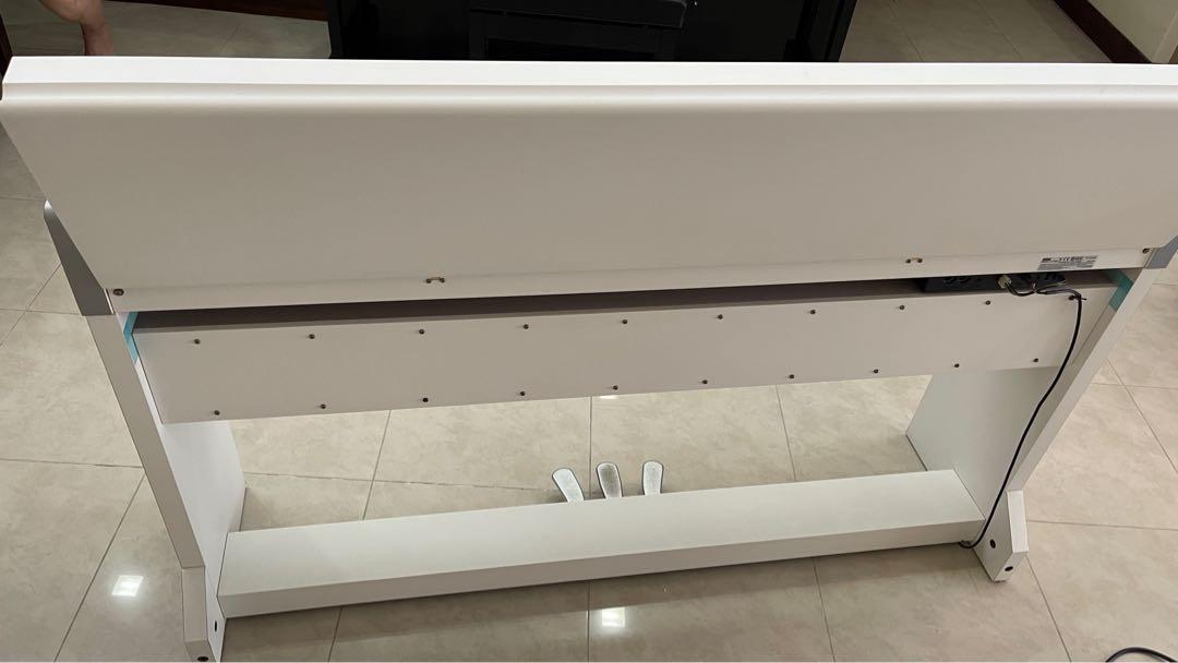 Korg LP-350 Digital Piano, Hobbies & Toys, Music & Media, Musical ...