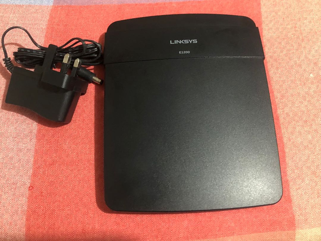 Linksys E1200 N300 Wi-Fi router V2, Computers & Tech, Parts ...