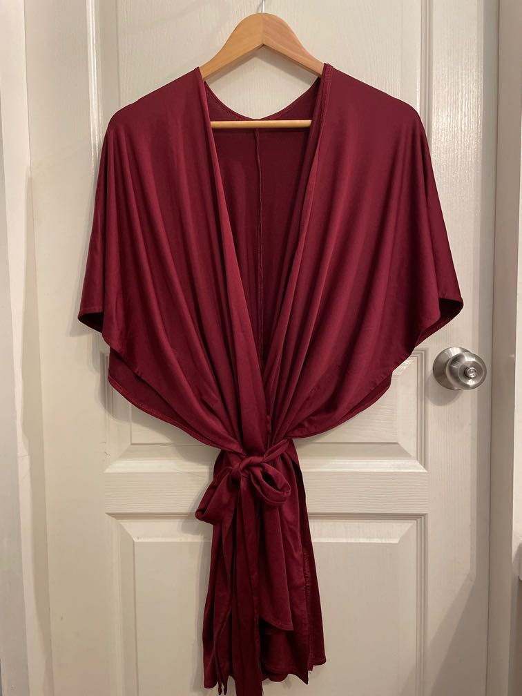 Maroon Robe, Women's Fashion, Undergarments & Loungewear on Carousell