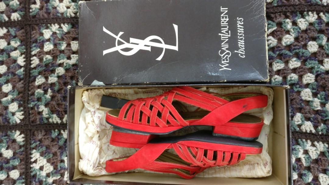 Original YSL Red shoe Chaussures France, Women's Fashion, Footwear ...