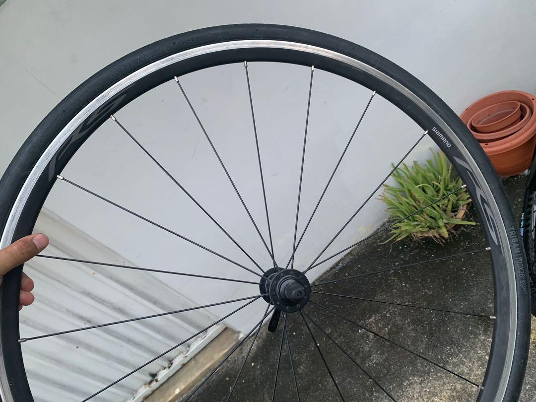 Shimano R5 700c QR wheel set + Tyre front 25 , Rare 28., Sports ...