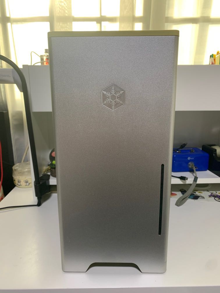 Silverstone FT03 Mini (Mini-ITX Case) (Hackintosh), Computers & Tech ...