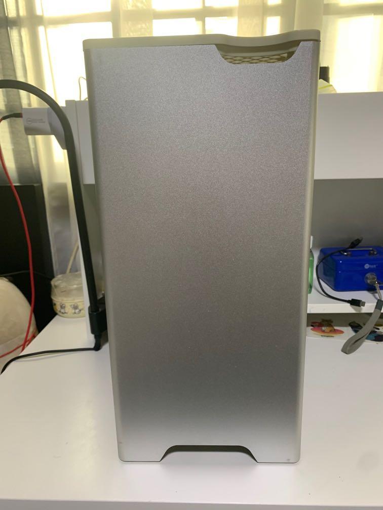 Silverstone FT03 Mini (Mini-ITX Case) (Hackintosh), Computers & Tech ...