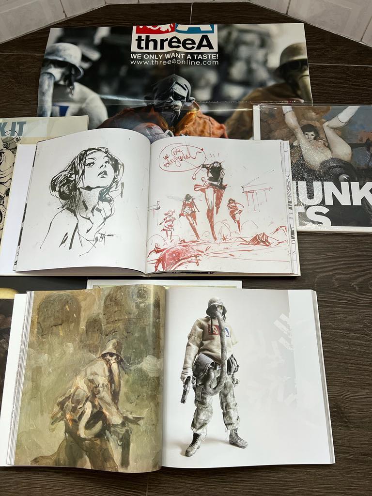 ThreeA 3A Ashley Wood Threezero Art books and free poster, Hobbies ...