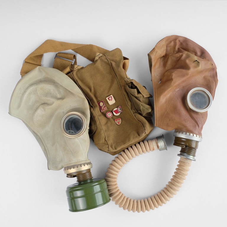 Vintage CCP Soviet Union ShM-41 Gas Mask Cold War era, Hobbies & Toys ...