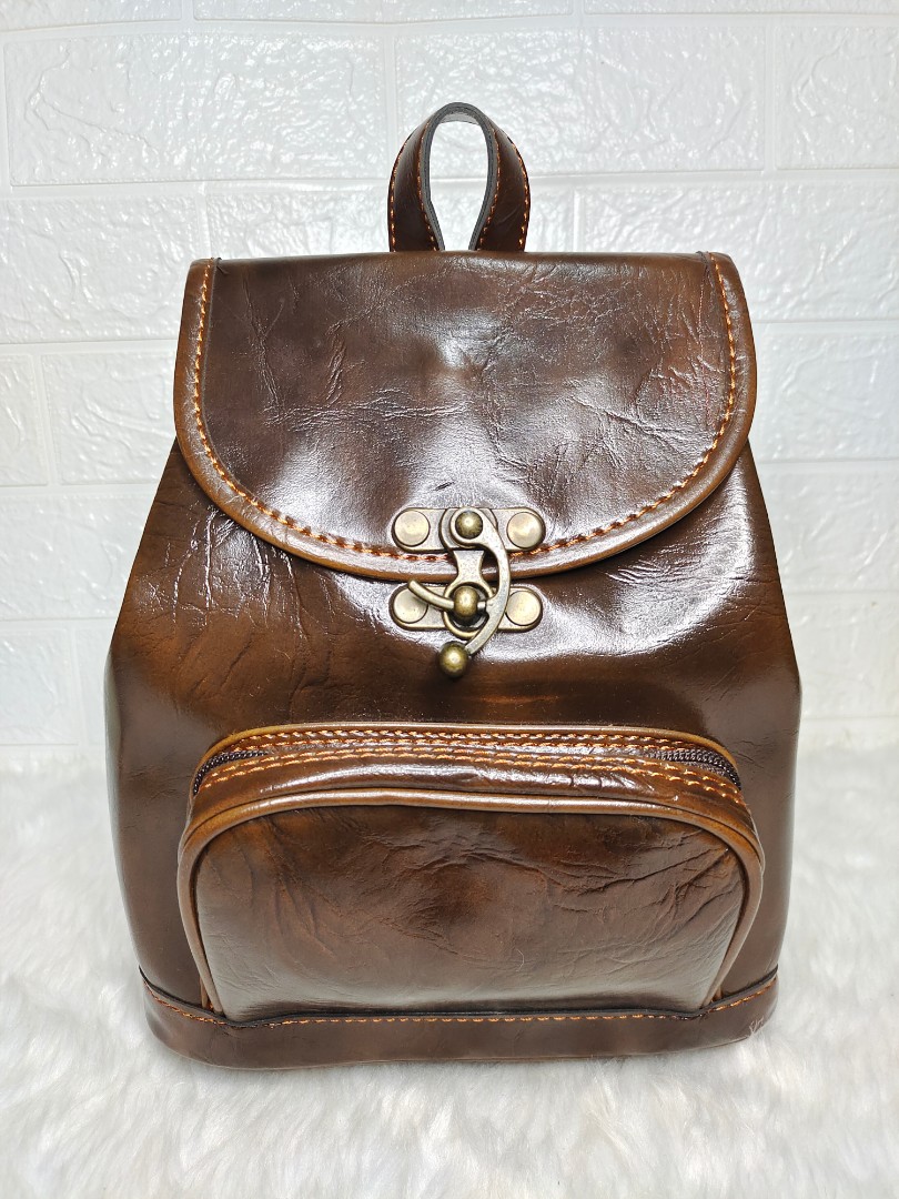 Vintage style back pack, Women's Fashion, Bags & Wallets, Backpacks on ...