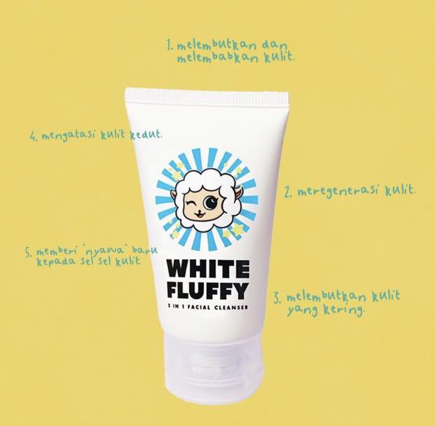 White fluffy 2 in 1 facial cleanser, Beauty & Personal Care, Face, Face ...