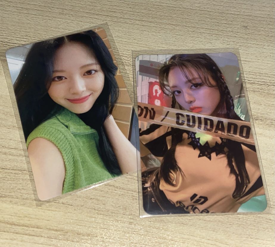 yuna photocard set itzy pc, Hobbies & Toys, Memorabilia & Collectibles ...