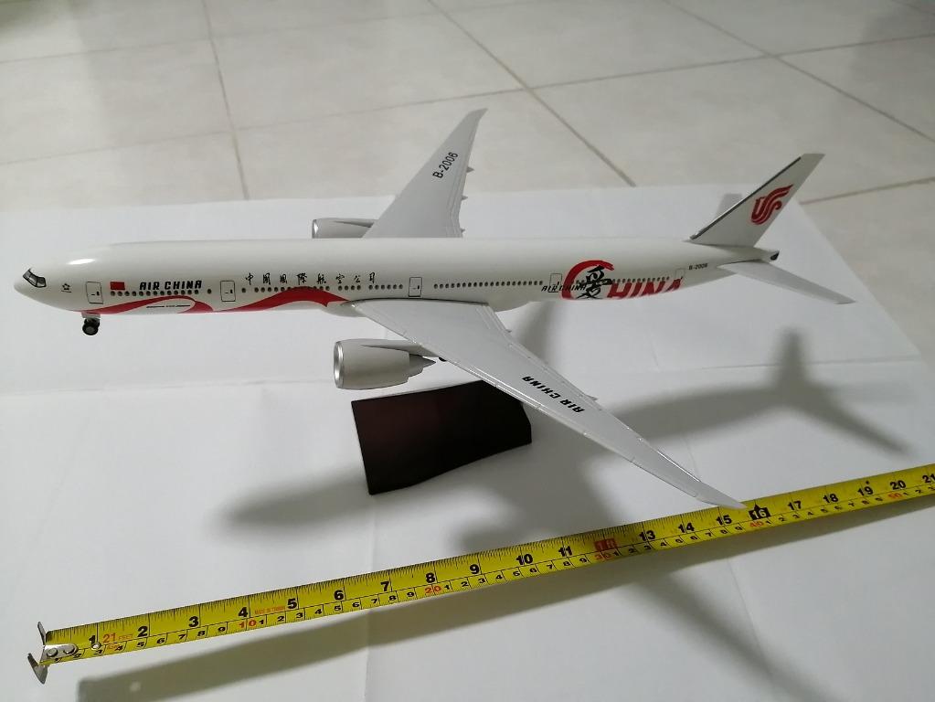 Boeing 777, 46cm length. Scale Diecast Resin Airplanes (With Led Light ...