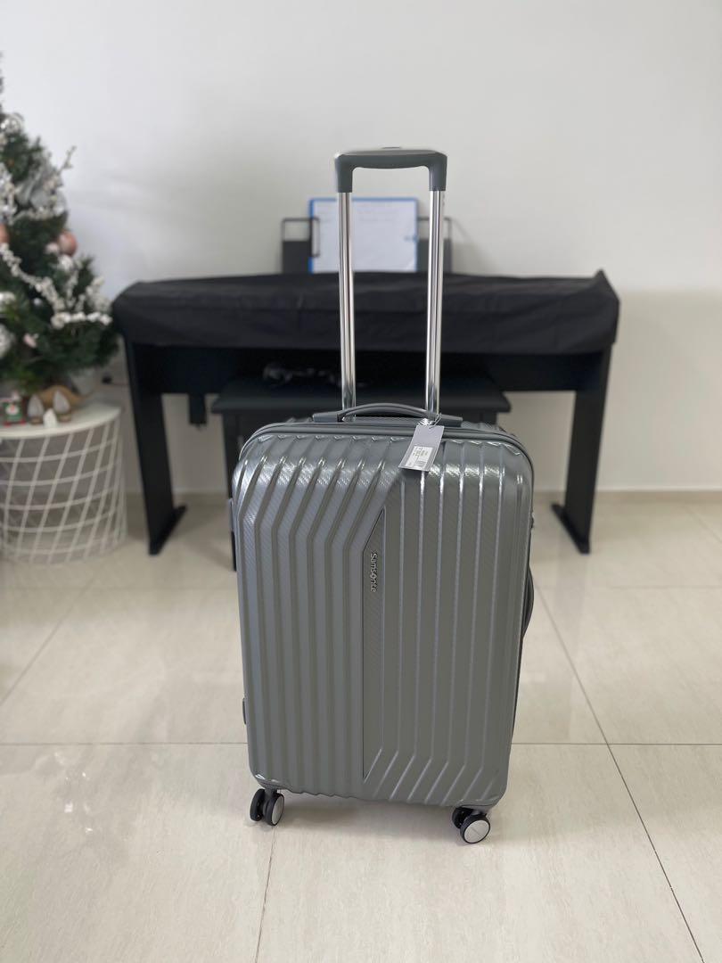 Brand new Samsonite Carson Spinner 68/25 charcoal, Hobbies & Toys ...