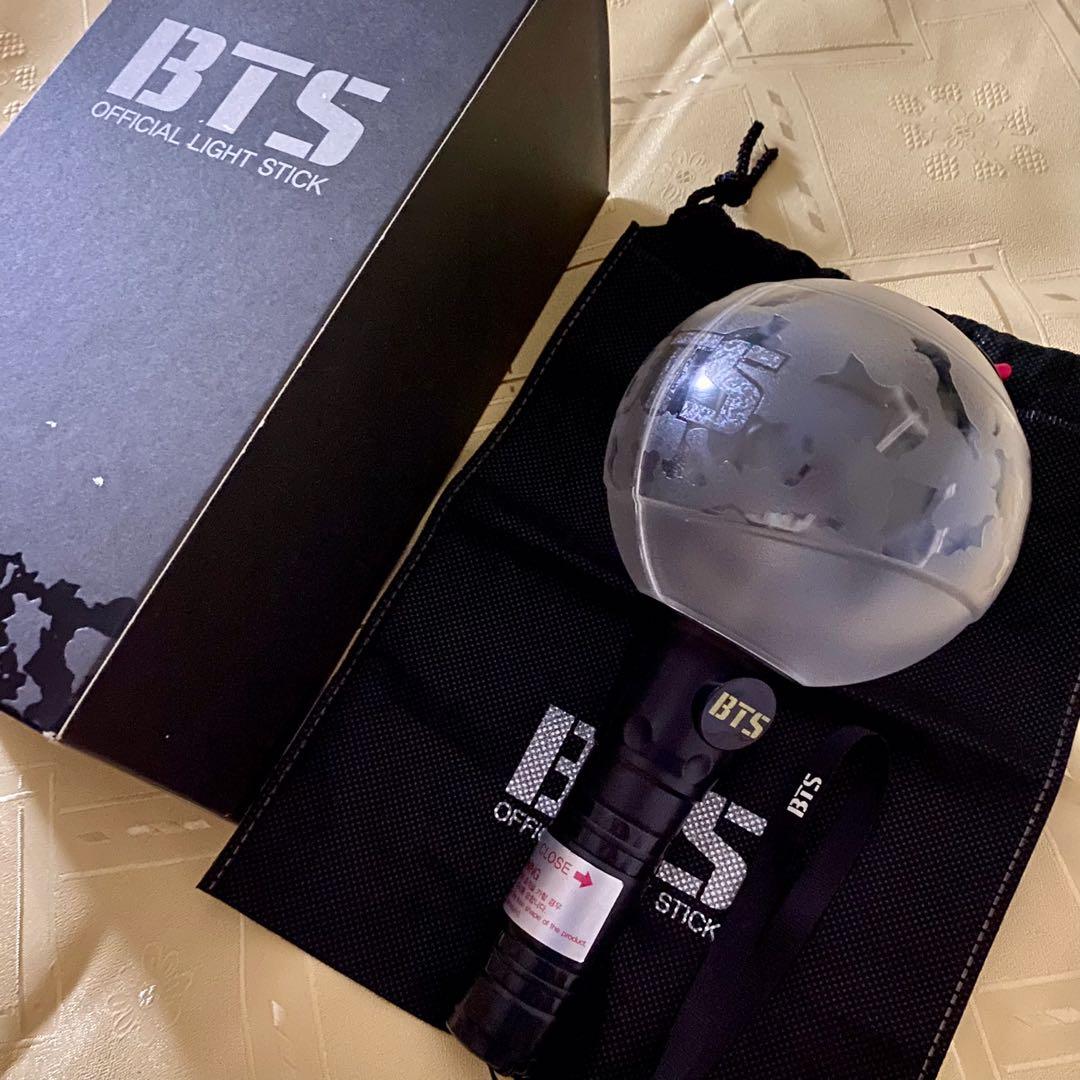 BTS Official Lightstick - ARMY Bomb Version 1, Hobbies & Toys ...
