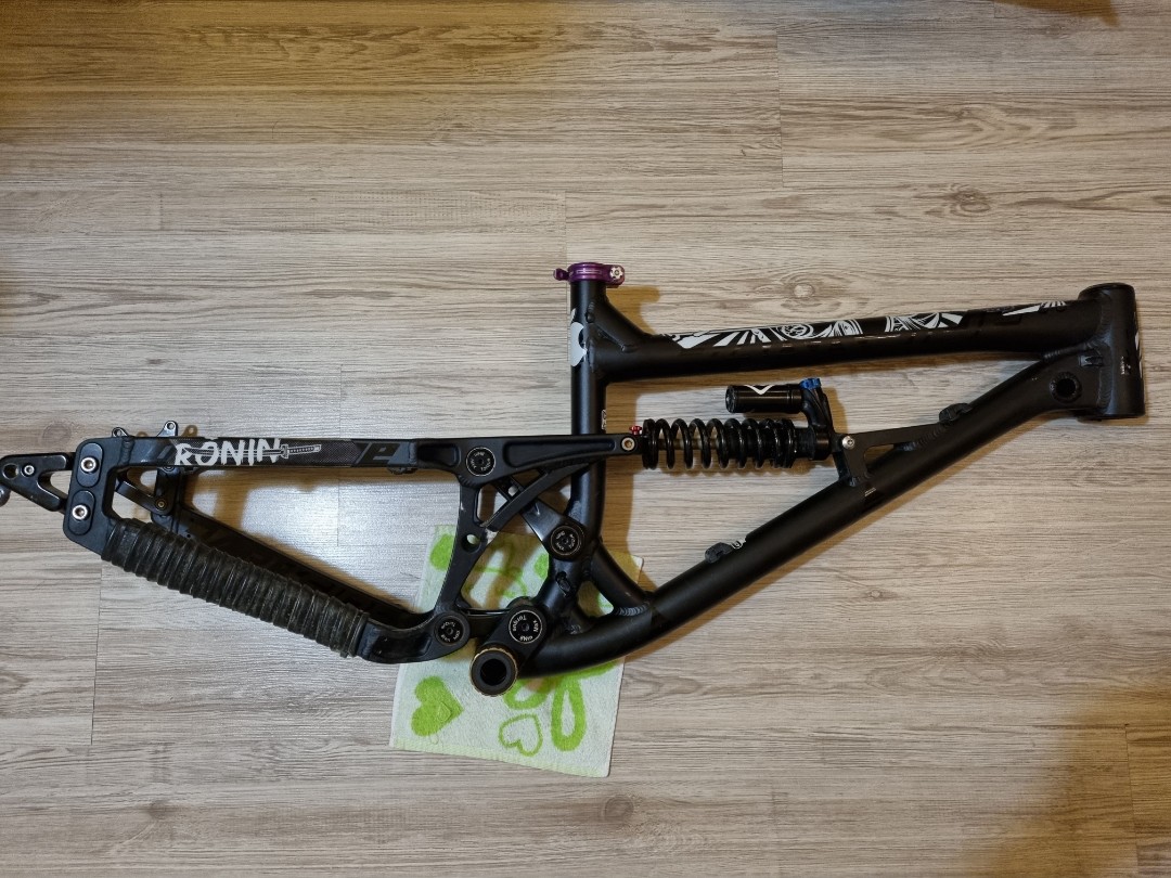 Banshee Darkside Frameset, Sports Equipment, Bicycles & Parts, Bicycles ...