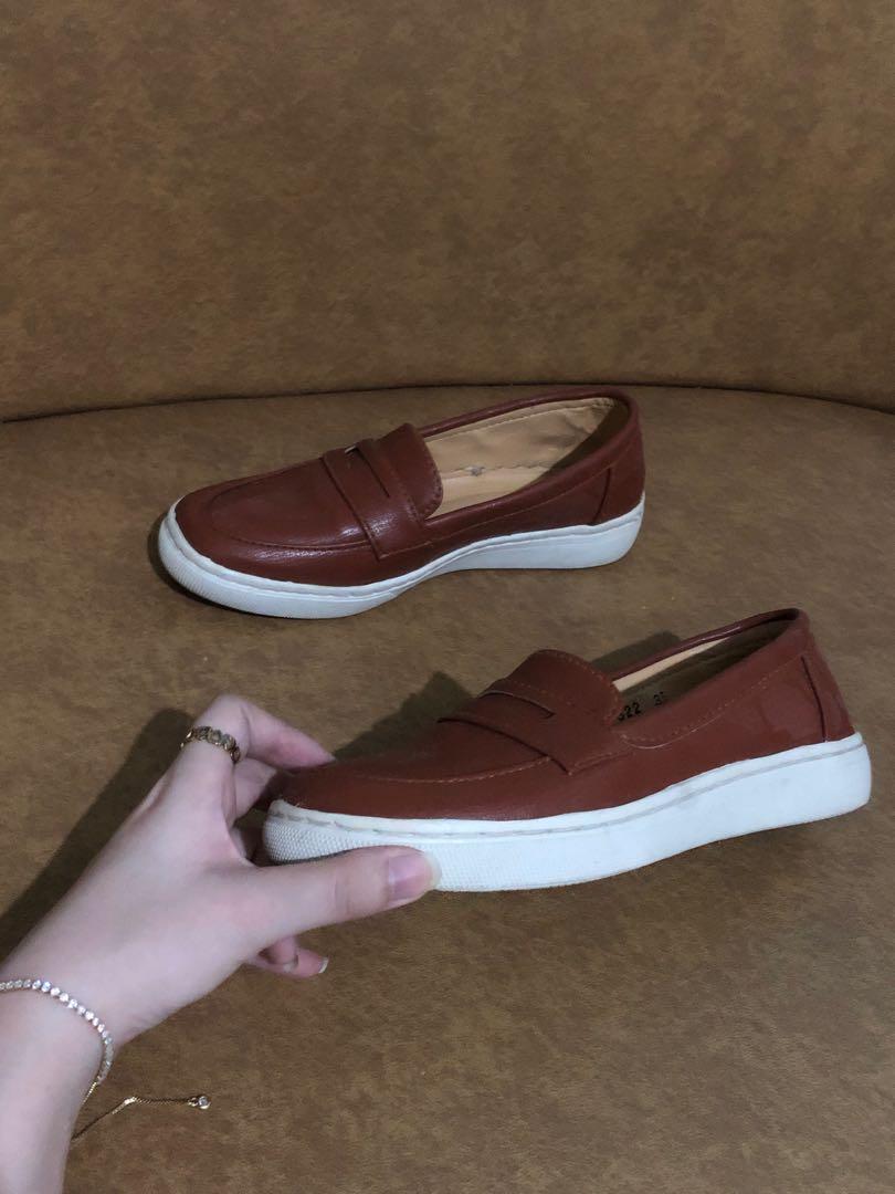 Leaveland loafer shoes, Women's Fashion, Footwear, Loafers on Carousell
