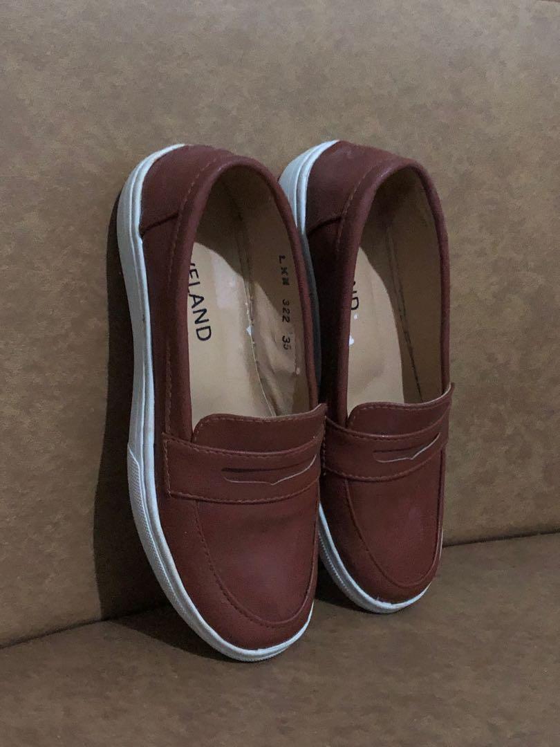 Leaveland loafer shoes, Women's Fashion, Footwear, Loafers on Carousell