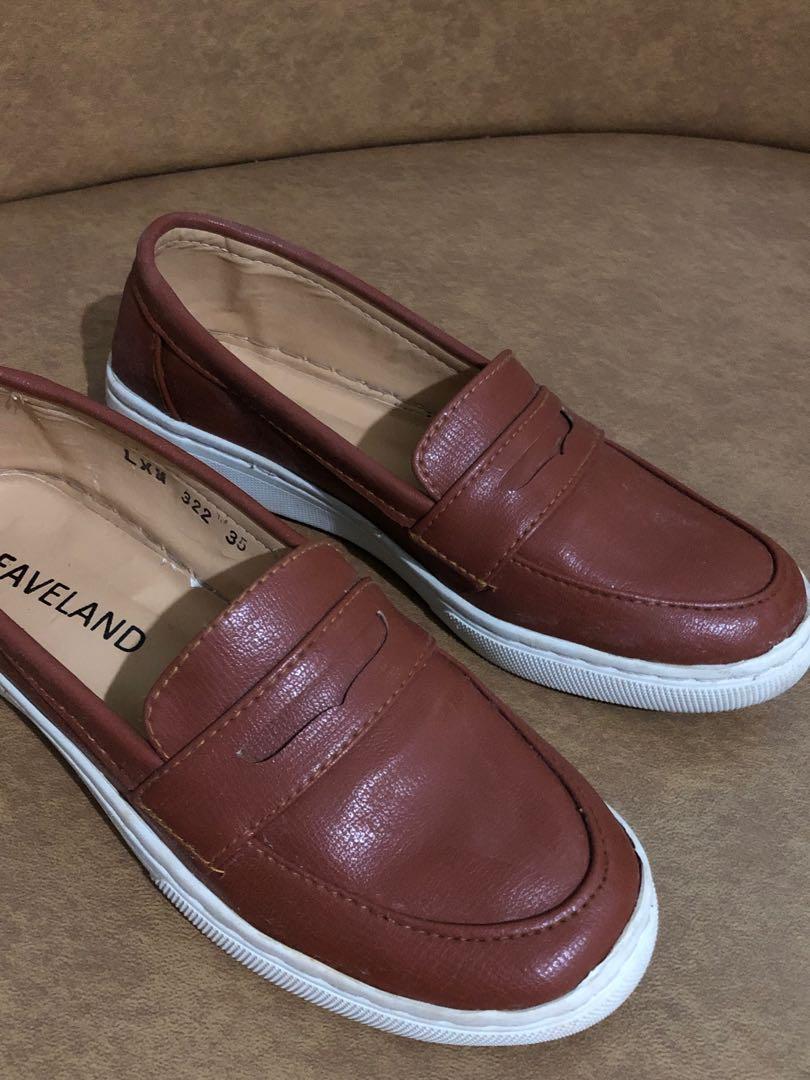 Leaveland loafer shoes, Women's Fashion, Footwear, Loafers on Carousell