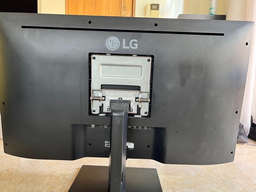 LG 43UD79-B 42.5" 4K UHD IPS LED-lit monitor, Computers & Tech, Parts ...