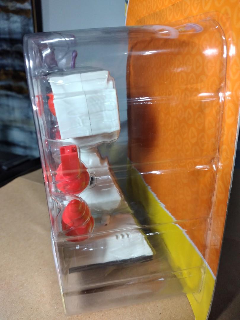 Minions robot clive, Hobbies & Toys, Toys & Games on Carousell