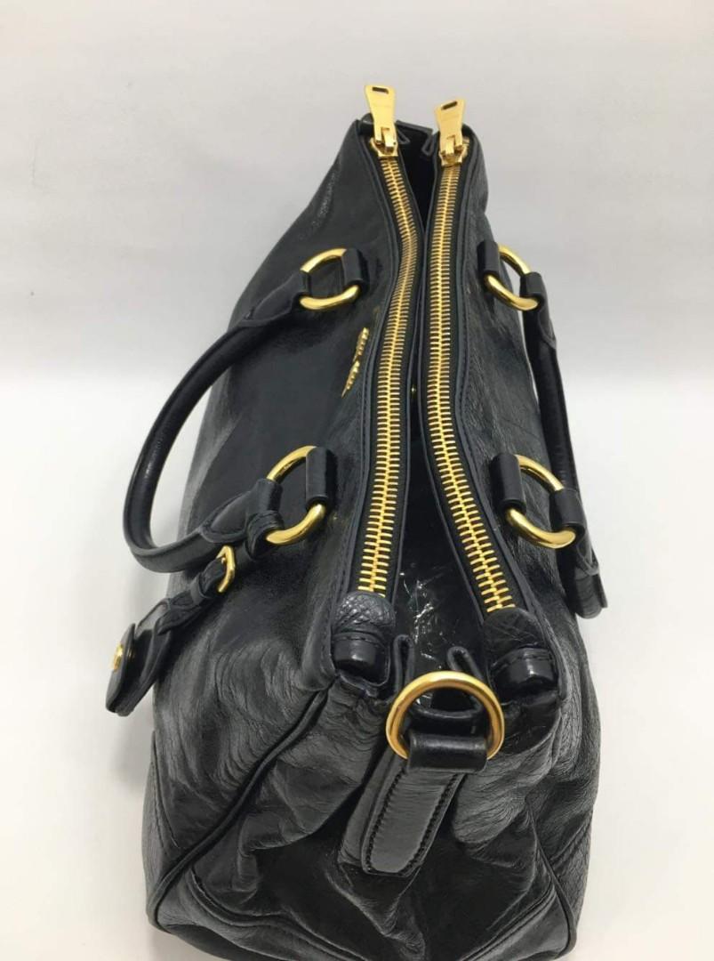 Mui mui bag, Women's Fashion, Bags & Wallets, Shoulder Bags on Carousell