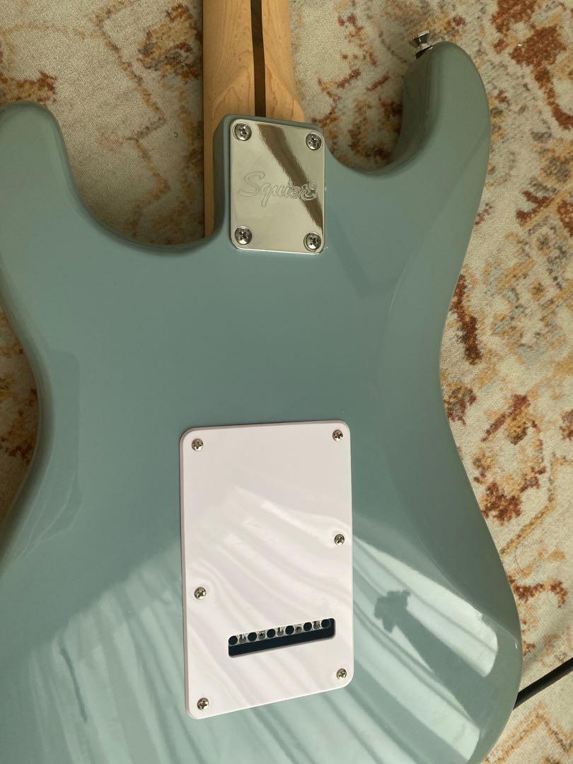Squier by Fender Bullet Stratocaster Sonic Grey electric guitar ...