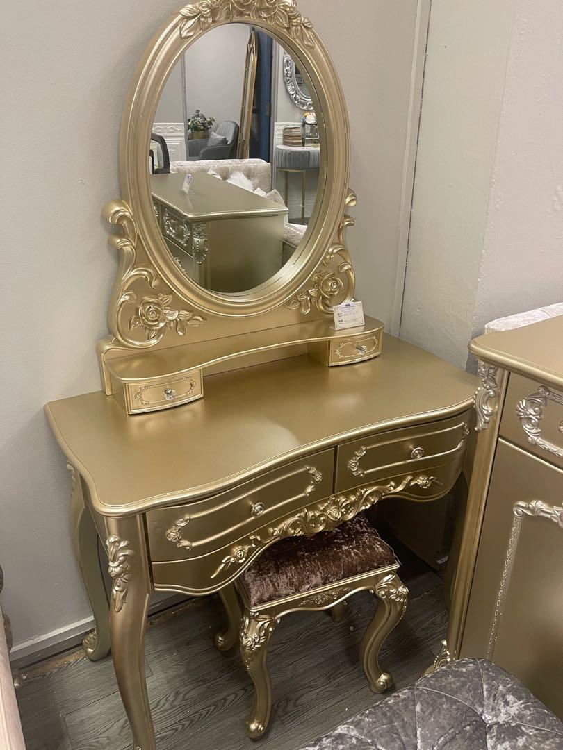 Baroque Led Makeup Vanity | Saubhaya Makeup
