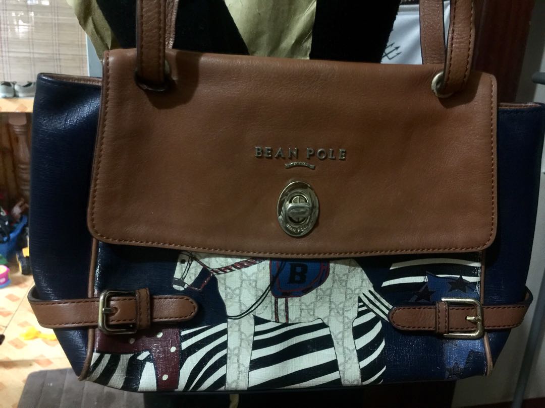 Beanpole, Women's Fashion, Bags & Wallets, Shoulder Bags on Carousell