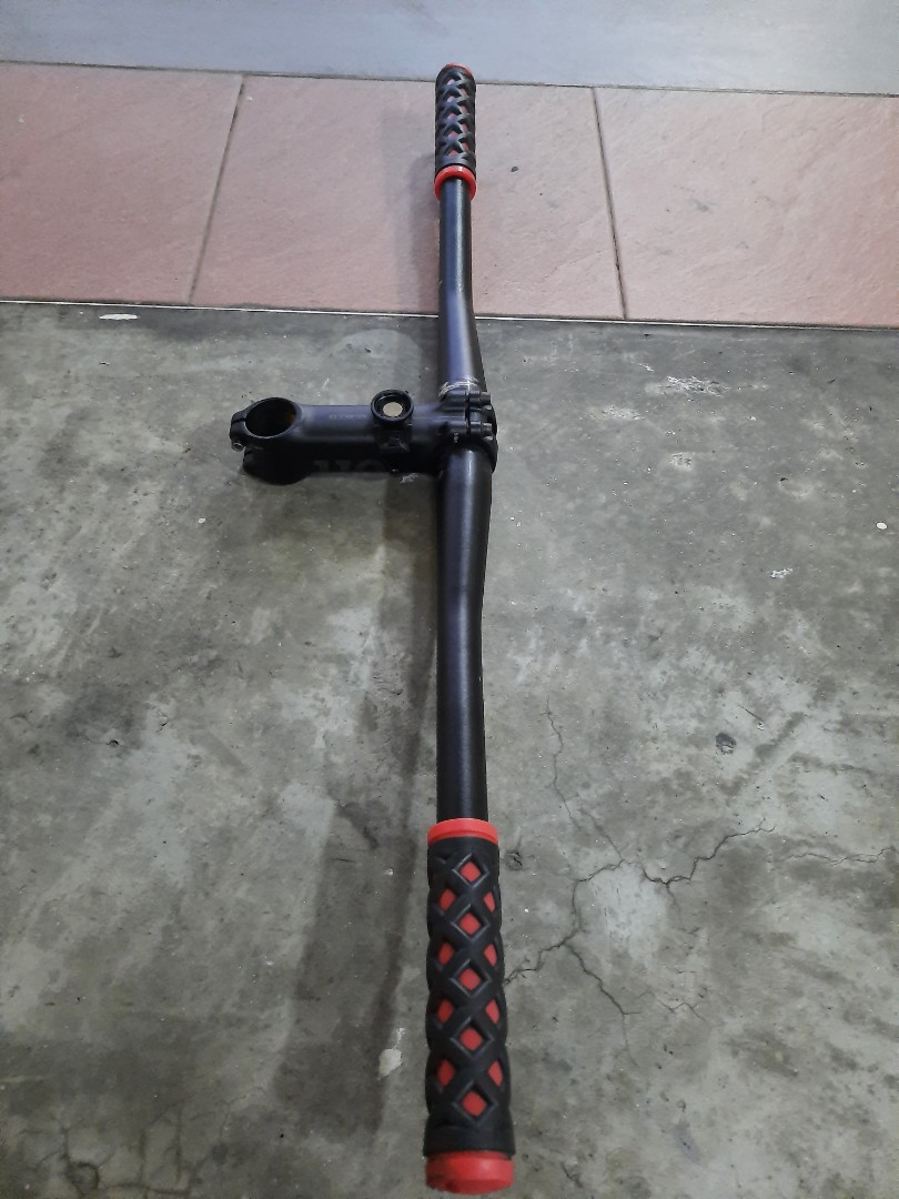 Btwin cockpit ( used on my fixie / fixed gear ), Sports Equipment ...