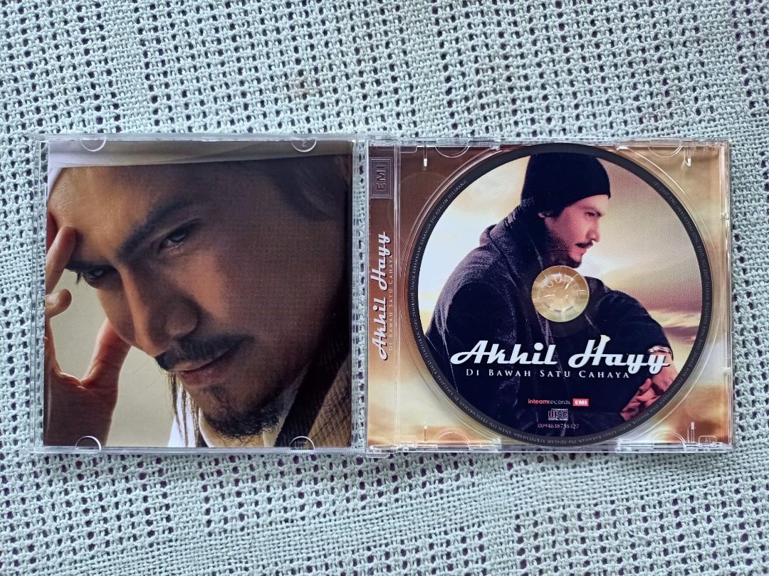 CD Akhil Hayy : di bawah satu cahaya, Hobbies & Toys, Music & Media ...