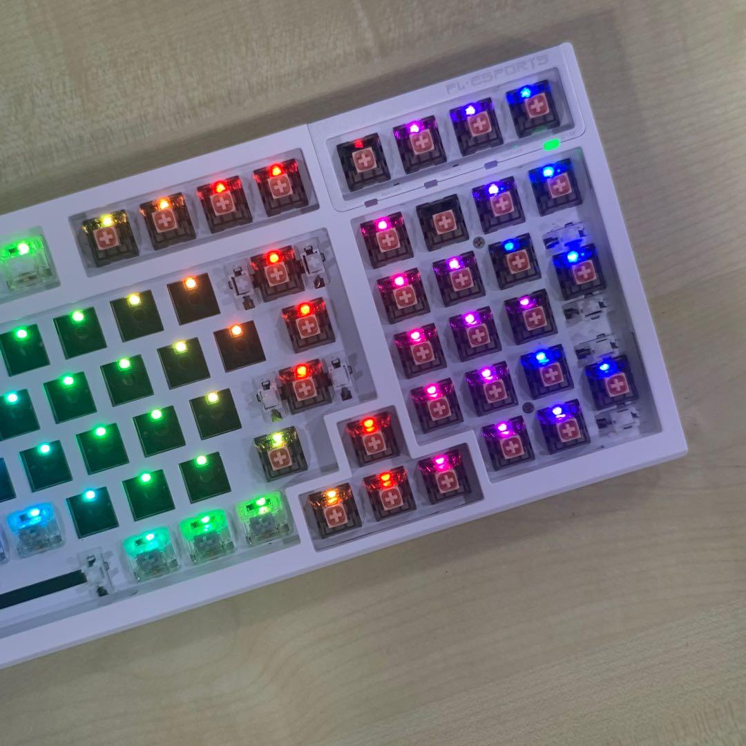 FLESPORTS FL980 RGB HOT-SWAPPABLE 1800 Keyboard, Tri-Mode Connectivity ...