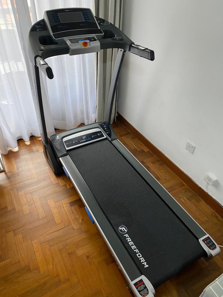 Freeform Cardio F40 treadmill, Sports Equipment, Exercise & Fitness ...