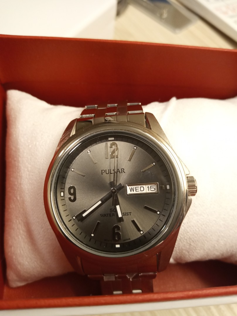 Jam klasik Pulsar by Seiko quartz Japan movement, Fesyen Pria, Jam ...